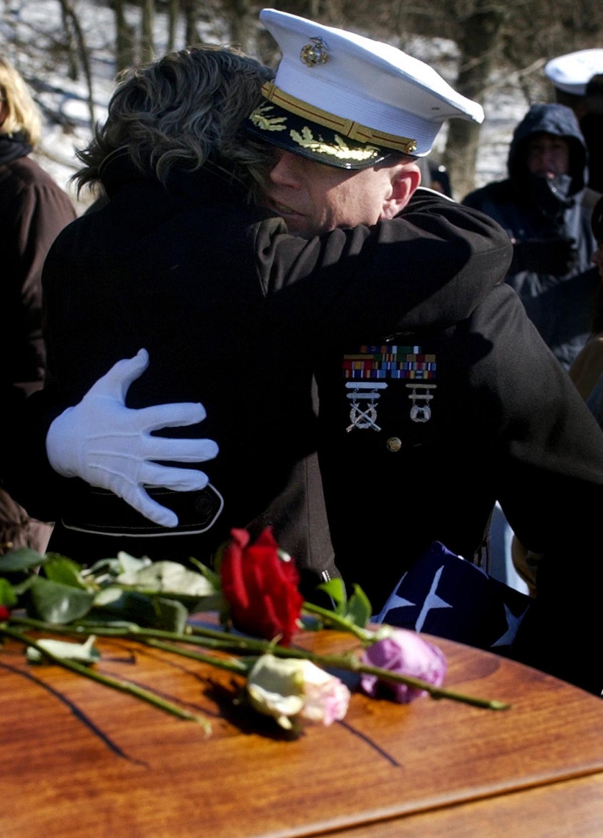 PHOTO SLIDESHOW: Capt. Jennifer Harris, 1978-2007 | | salemnews.com
