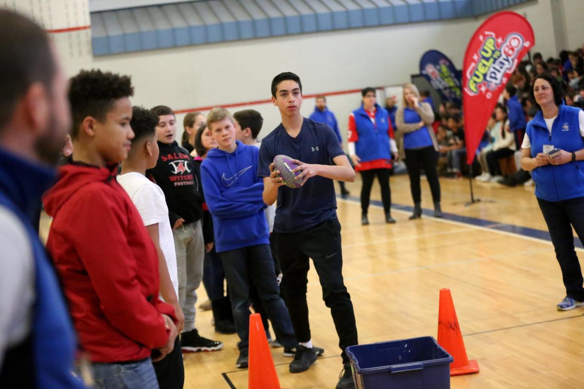 Slideshow: Patriots' Jermaine Wiggins at Collins Middle School in Salem ...