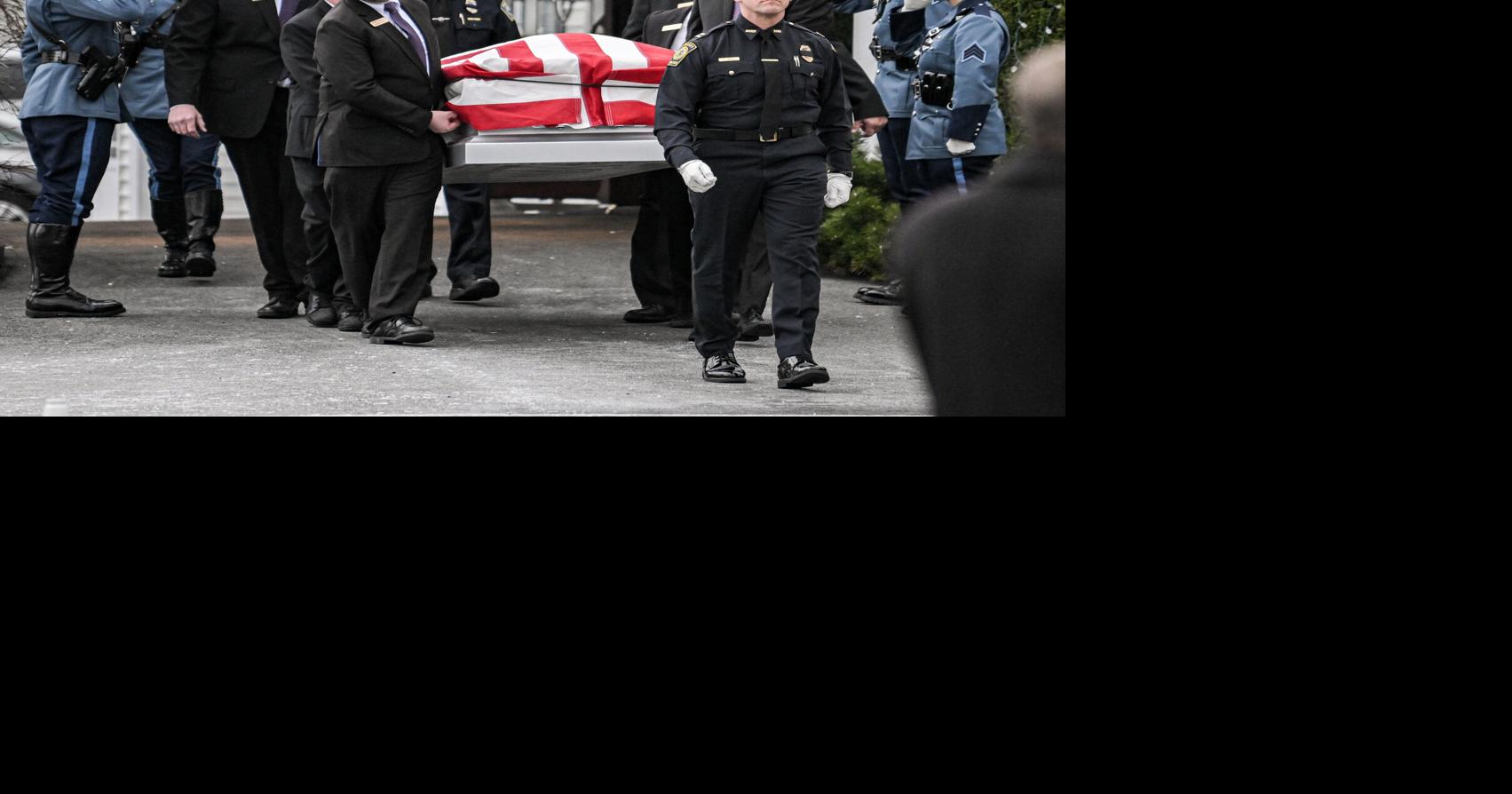 Fellow officers honor Sgt. Jeremy Cole at wake | News | salemnews.com