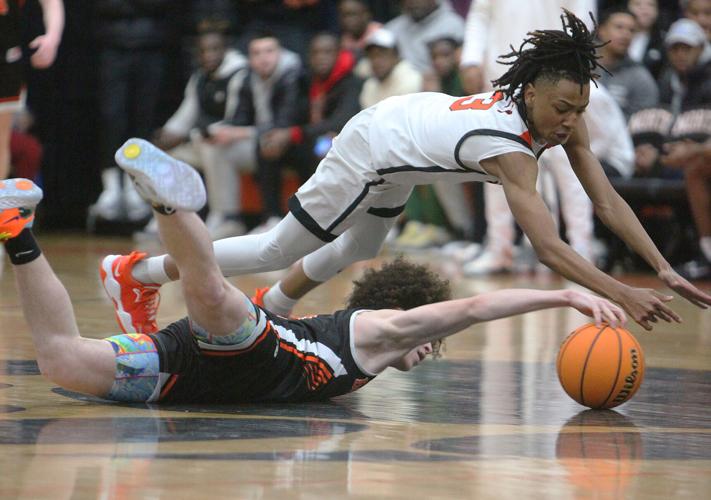 Panthers run out of gas in season-ending loss at Worcester North ...