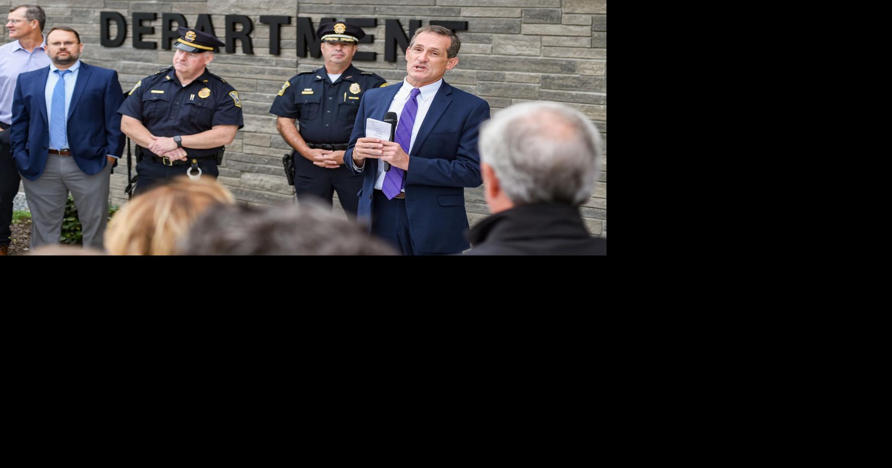 Beverly cuts the ribbon on new police station | News | salemnews.com