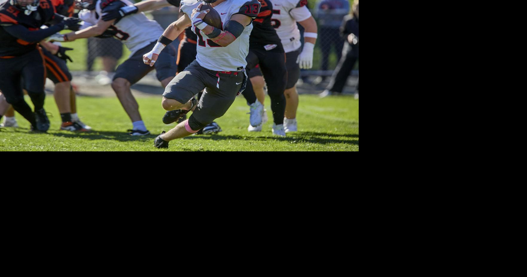 Callahan finds the end zone three times as unbeaten Marblehead football ...