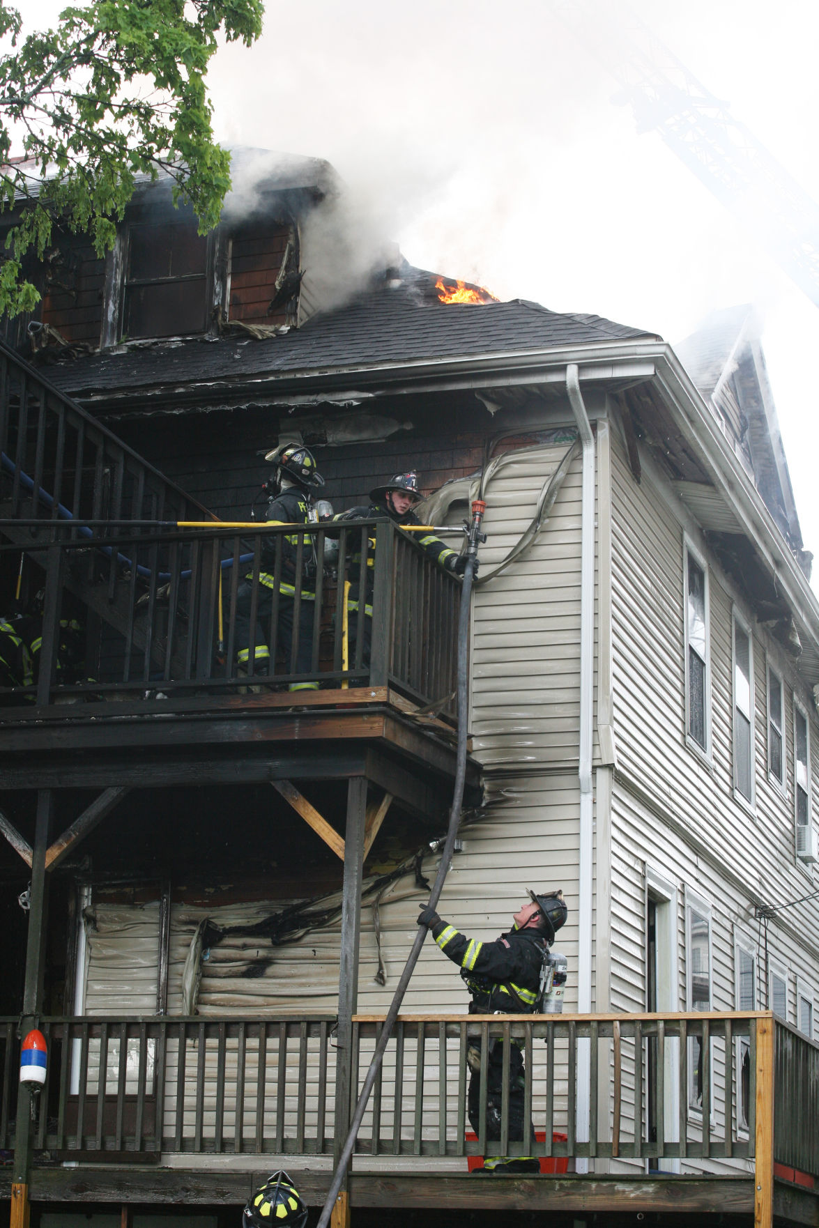 PHOTOS: Deadly house fire in Beverly | Gallery | salemnews.com