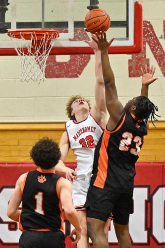 Masconomet holds off Beverly, clinches first conference title since ...