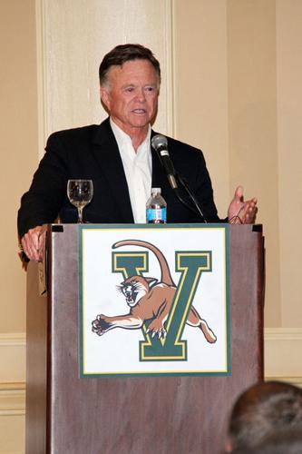 Mike Gilligan honored for 30-year coaching career | Sports | salemnews.com