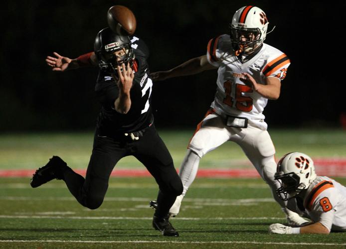 Beverly vs Marblehead NEC Football Photo Slideshow | Gallery ...