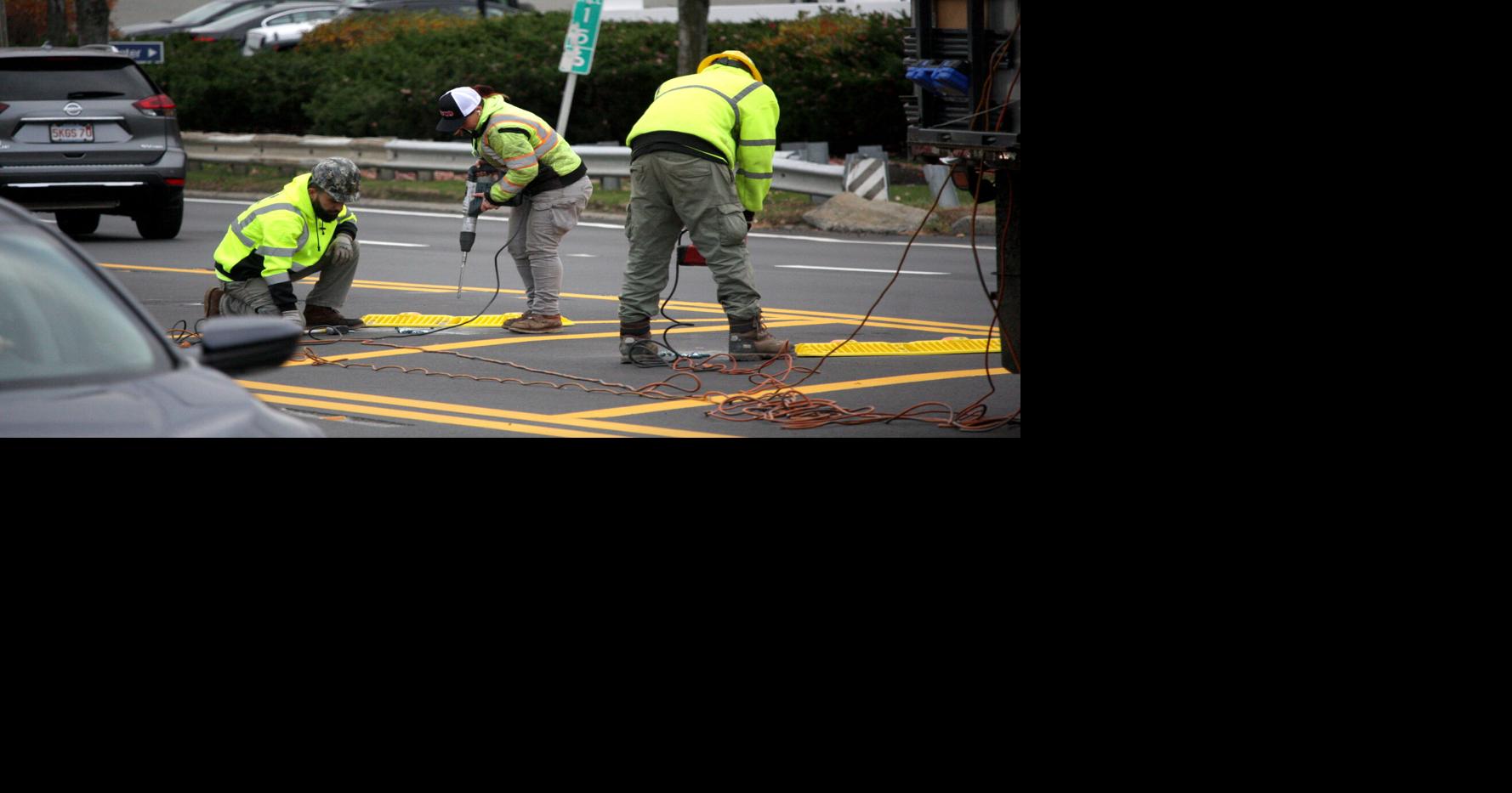 Flex posts added as test median along Route 114 in Danvers, Peabody ...