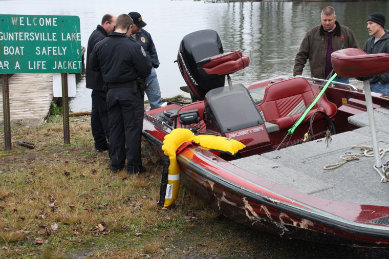 Two boats collide on Lake Guntersville, three injured | Local News ...
