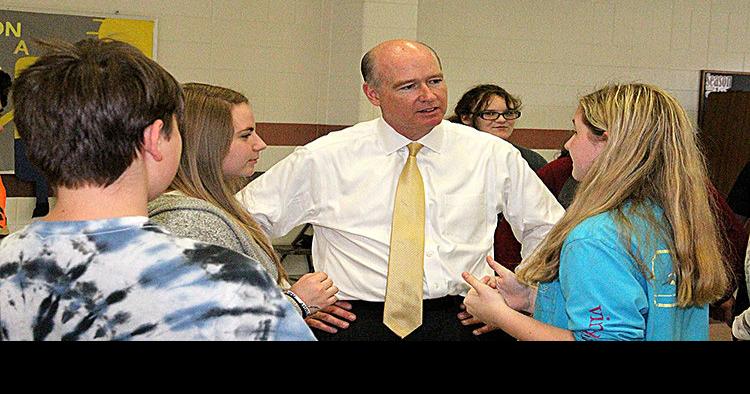 Congressman Robert Aderholt visits Boaz Middle School in response to ...