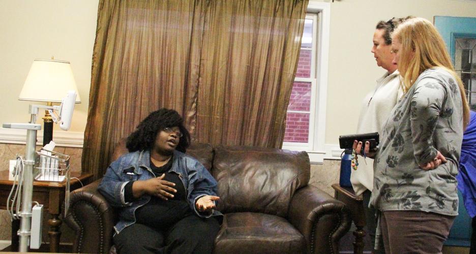 FSNA unveils Interpreter on Wheels | Nonprofit hosts open house event ...