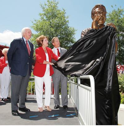Alabama unveils statue of Nick Saban | Colleges | sandmountainreporter.com