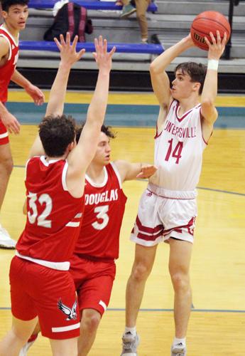 Wildcats dominate 2nd half, oust Douglas in quarterfinals | High ...