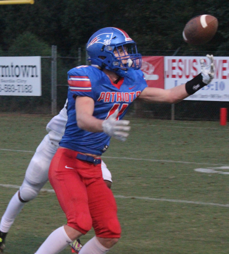 Patriots pound Bulldogs in Class 2A, Region 6 battle | Free Share ...