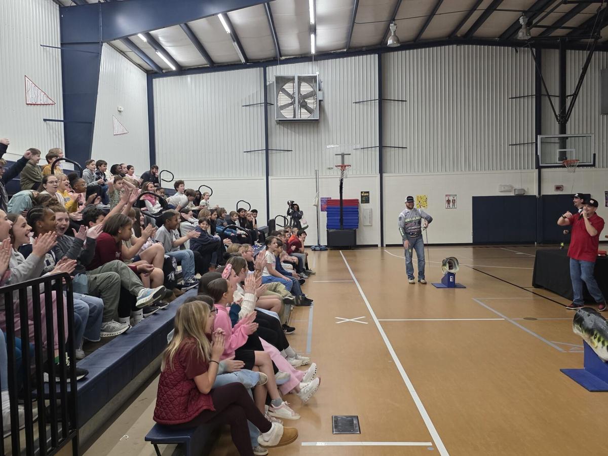 MLF Pros Visit Cherokee Elementary | News | sandmountainreporter.com
