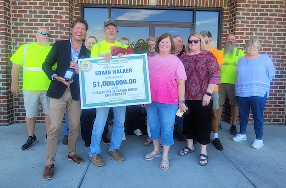 Prize Patrol Arrives | News | sandmountainreporter.com