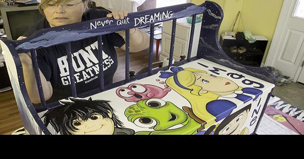 Spreading the magic | Boaz art teacher helps sick children ...