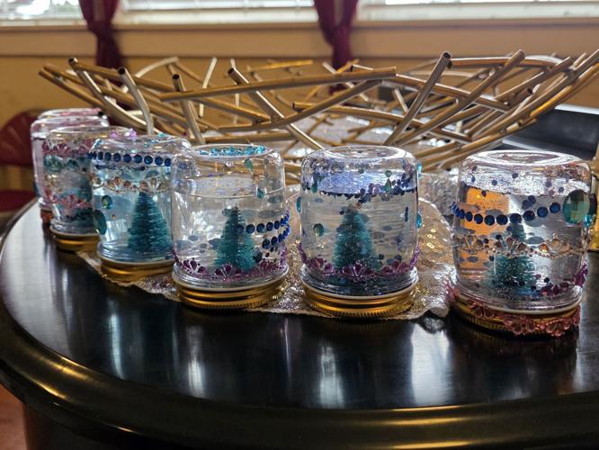 Whole Backstage Hosts Frozen Tea Party | News | sandmountainreporter.com