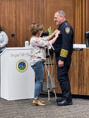 New Lompoc police chief Kevin Martin sworn in Tuesday during pinning ...