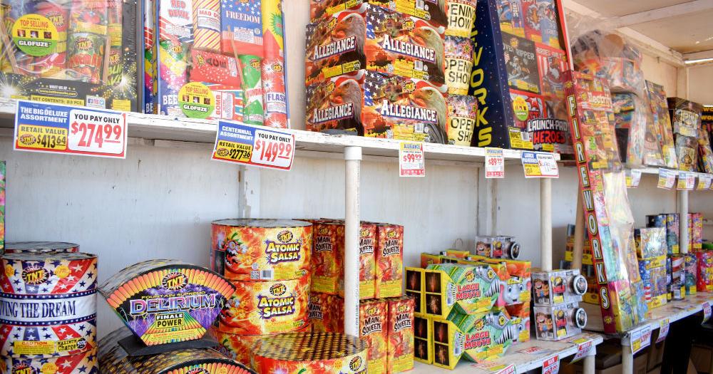 Fireworks sales begin in Santa Maria | Local News | santamariatimes.com