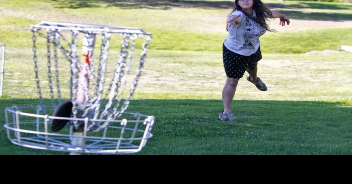 Disc golf popularity growing with women | Local News | santamariatimes.com