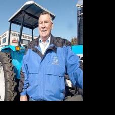 Viker Tractor bids farewell | Local News | santamariatimes.com