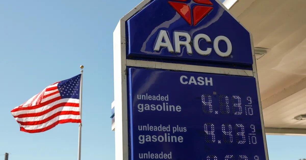 Newsom’s gas price crusade morphs into bid to keep refiners open | Dan ...