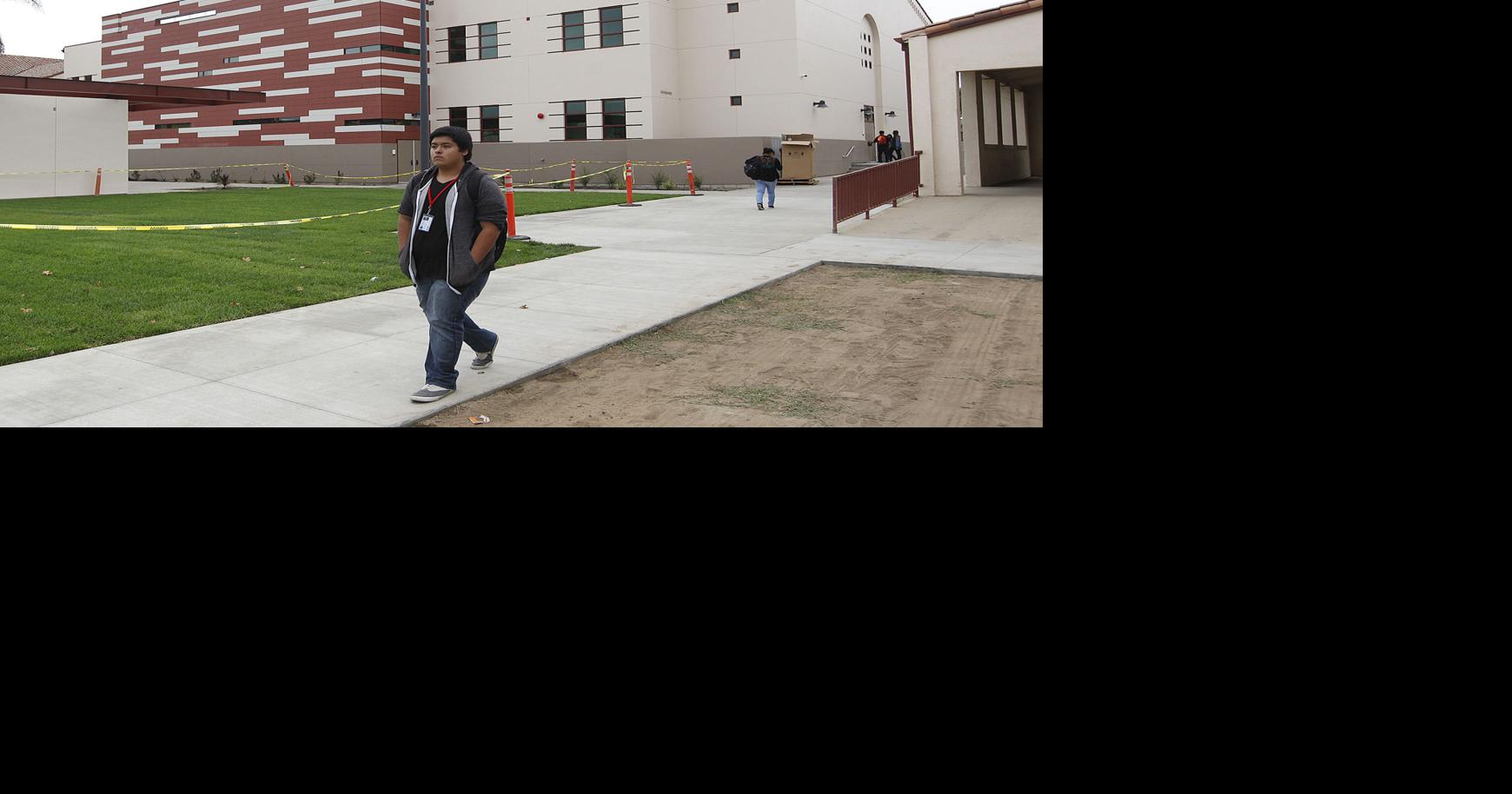 SMHS welcomes new students, building | Local News | santamariatimes.com