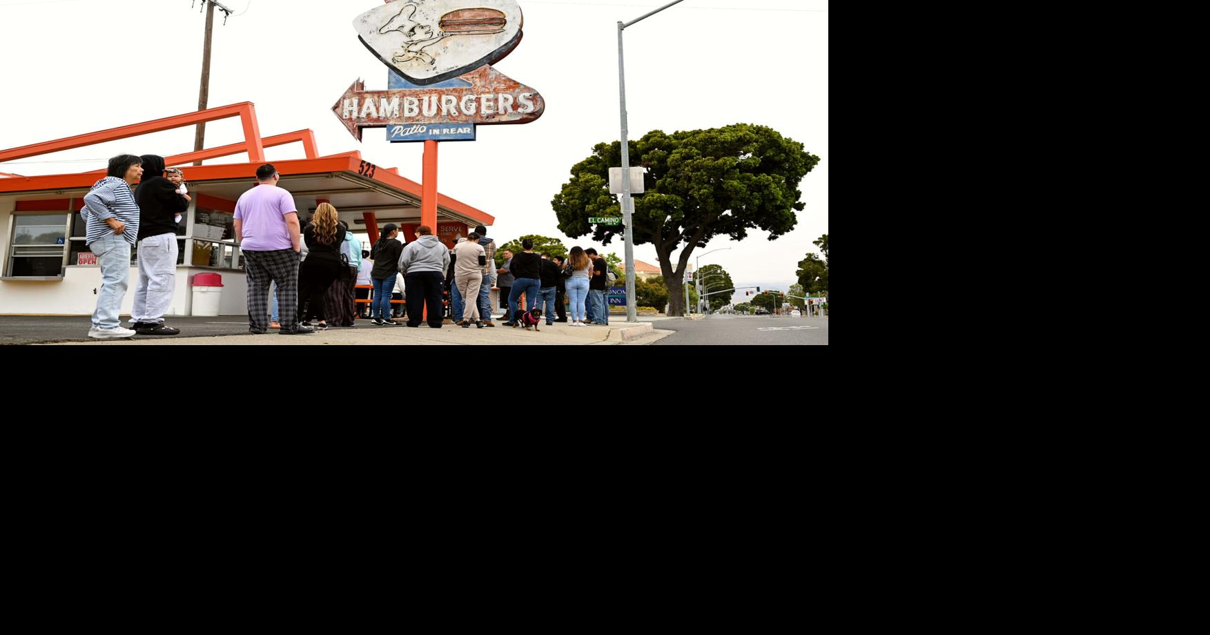 Bill's is back! Iconic 50s-style hamburger stand reopens take-out ...
