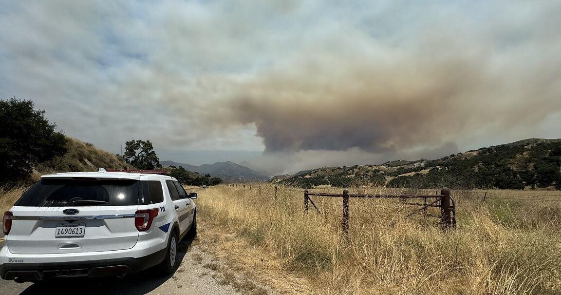 Fire officials warn weather could push Lake fire toward homes | Local ...