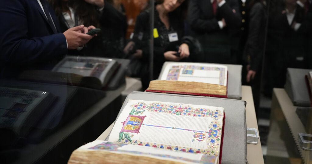 Bible described as the ‘Mona Lisa of illuminated manuscripts’ goes on ...