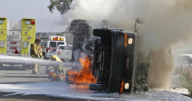 Rollover, fire shuts down 101 | Local News | santamariatimes.com