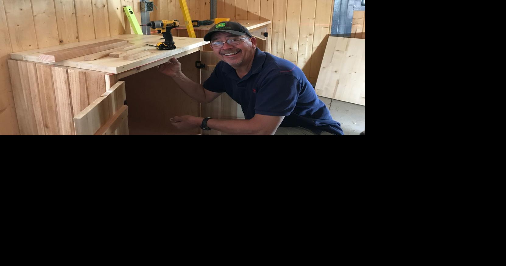 Midland School's longtime administrator, Tom Rogowski, retires after 21 ...