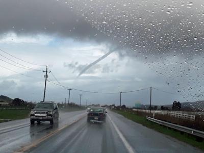 tornado without funnel cloud