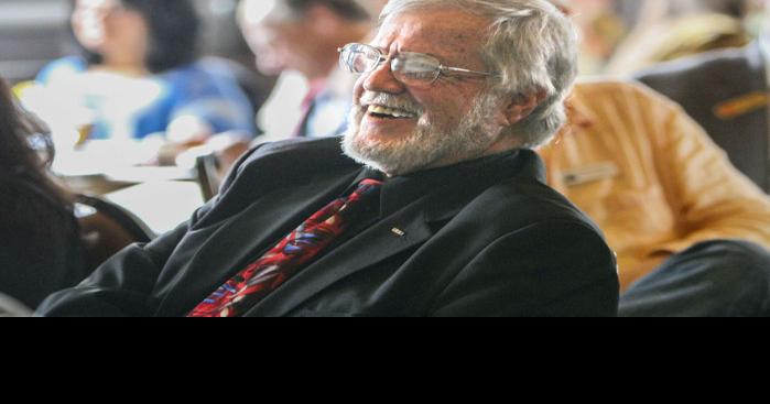 Bob Hatch to be parade grand marshal | Local News | santamariatimes.com