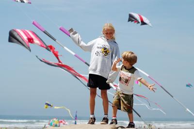 high wind kite flying