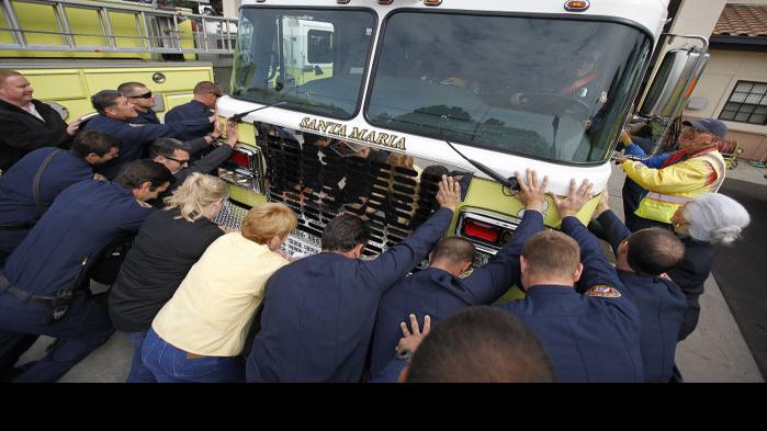 SMFD dedicates new engines | Local News | santamariatimes.com