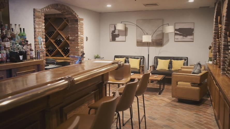 Santa Maria Inn offers dining, social options along with classic hotel ...