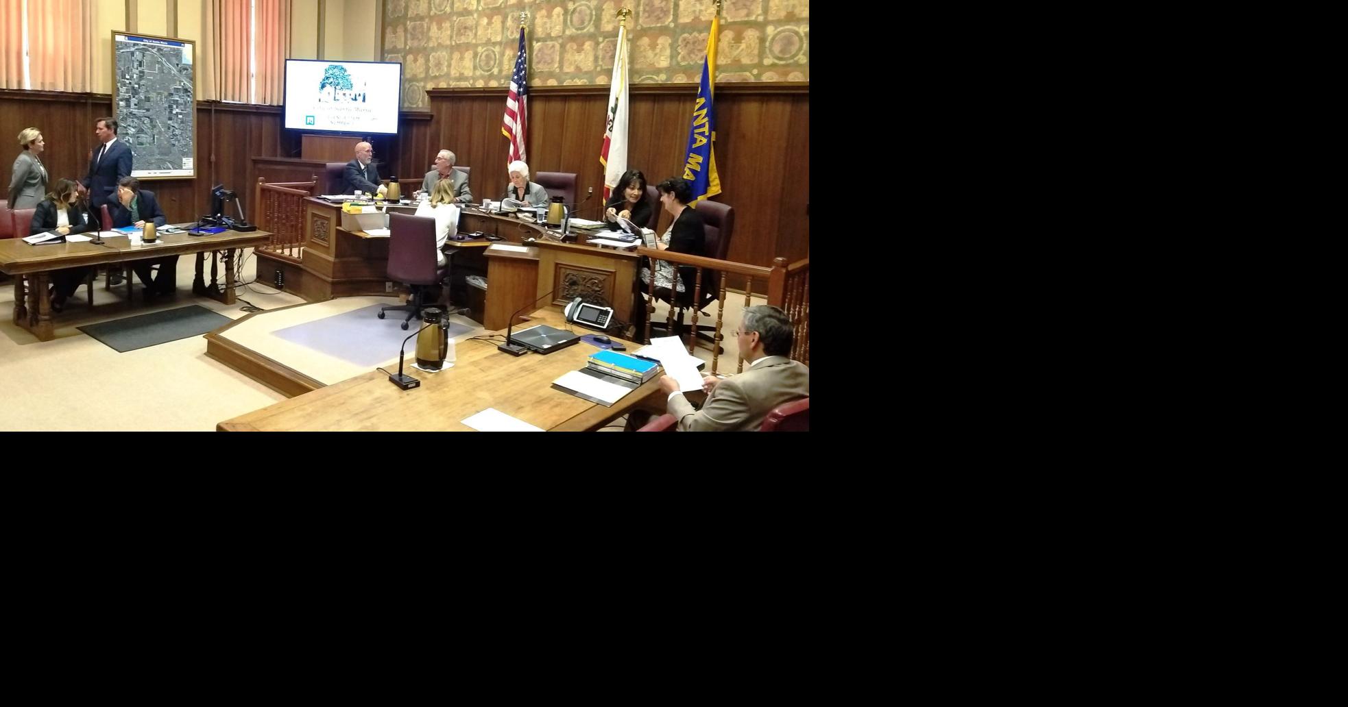 Santa Maria City Council holds moment of silence to remember Dallas ...