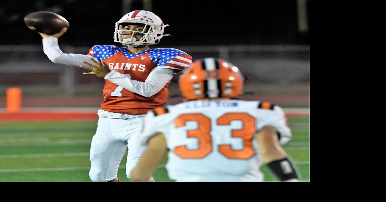 Josue Elena is thriving in first full season as SM varsity QB | High School | santamariatimes.com