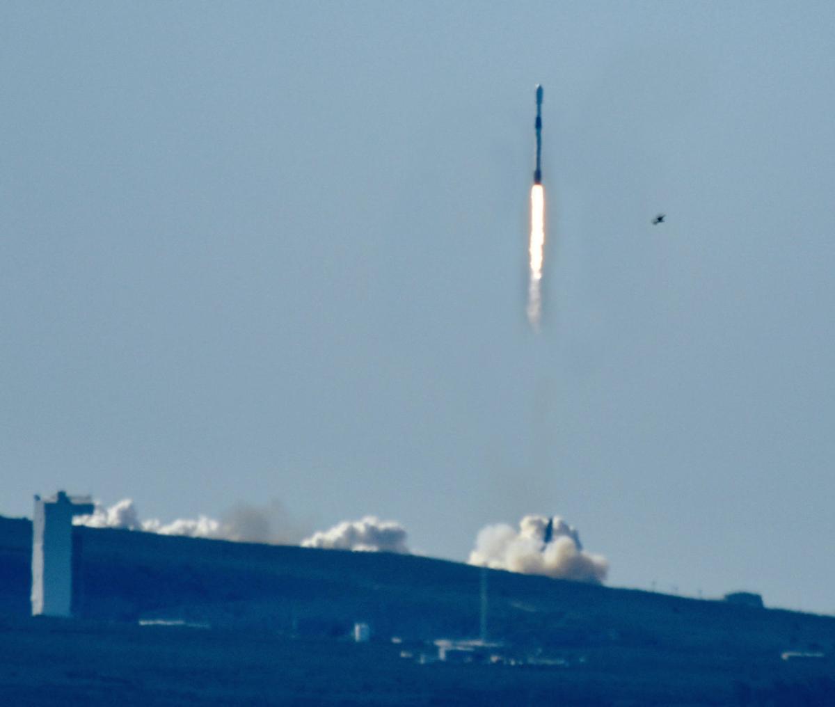 SpaceX wins $733M Space Force launch contract to conduct SDO, NRO ...