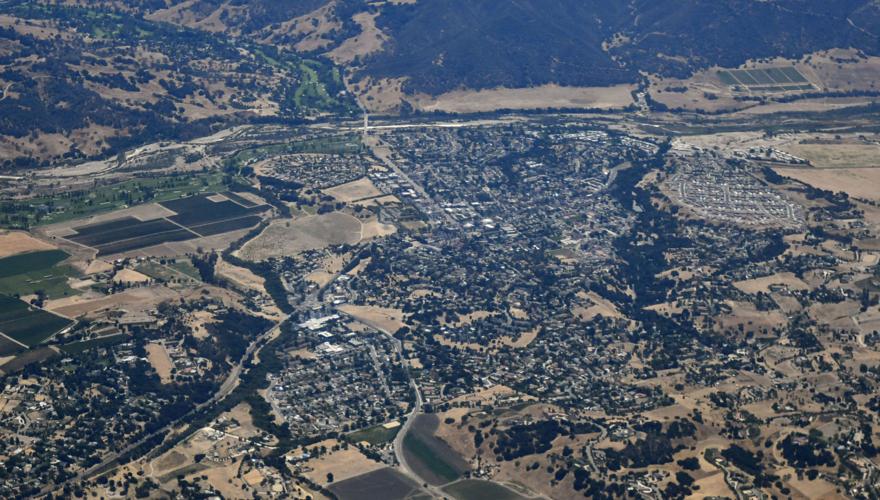 Solvang council wrestles wth state housing, zoning requirements | Local ...