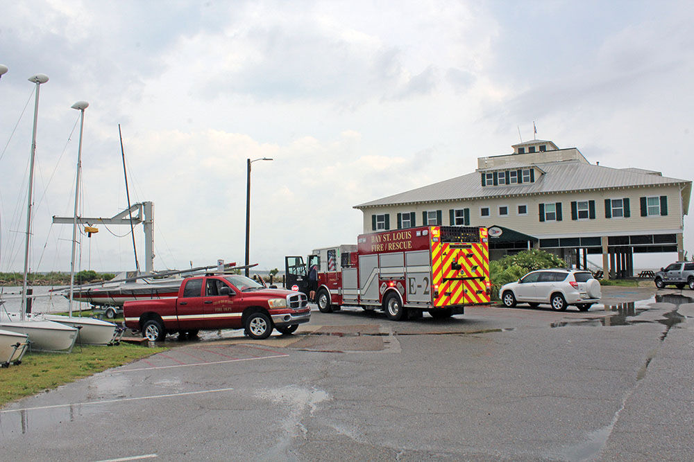 Four boats capsize in the Bay, all passengers make it to safety | News ...