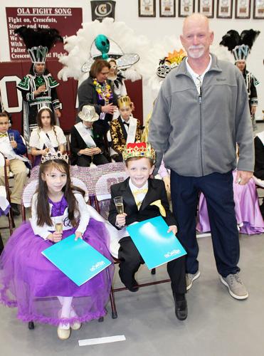 Mystic Krewe of the Seahorse rolls today, Krewe of Real People parades ...