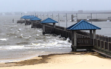 Hancock handles wind and water as hurricane apparently heads east ...