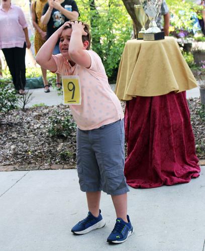 Bay Little Theatre hosts 13th annual ‘Stella Yelling’ contest | News ...