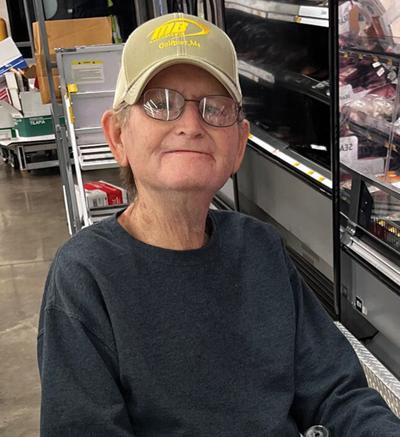 Family hosting benefit for father in need of transplants | News ...