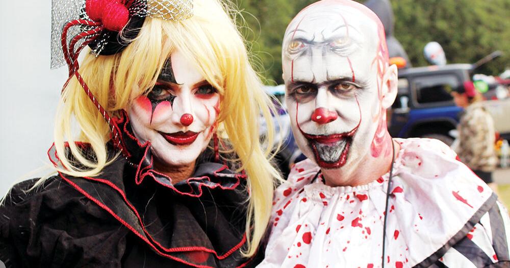 Spook-Tacular: Boo in the Bay parade draws frighteningly large crow ...