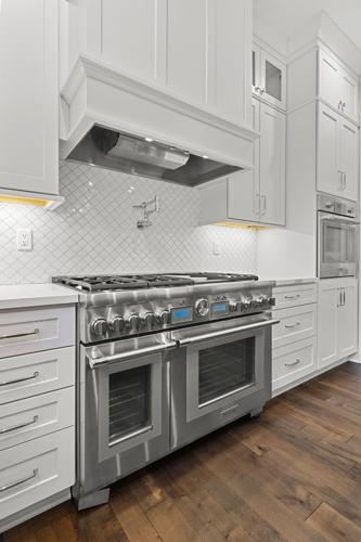 Real Estate Spotlight: A Luxurious Family Home in Prestigious Baron ...