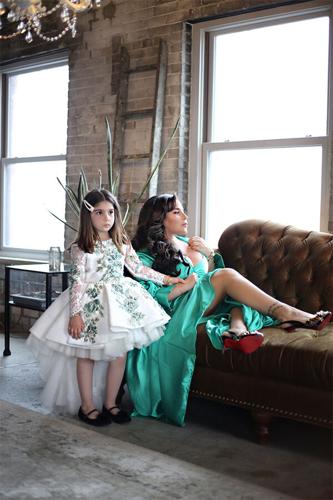 4 Glamorous Mommy and Me Mother’s Day Outfits | Fashion ...