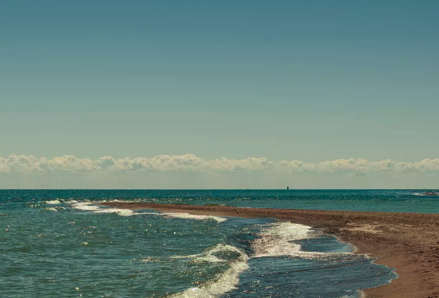 Beaches Less Than 2 Hours from Detroit | Culture | seenthemagazine.com